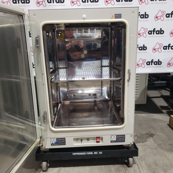 Sanyo MCO-18AIC Co2 Incubator - AFAB Lab Resources