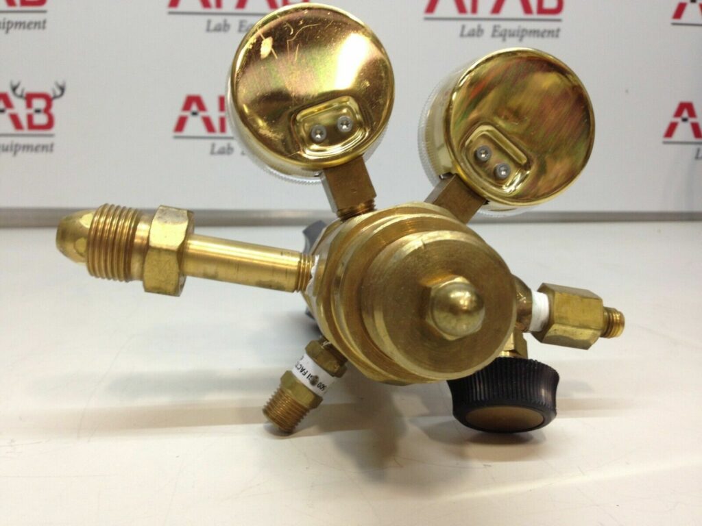 Harris Specialty Gas Lab Regulator Model HP722-050-580-A - AFAB Lab ...