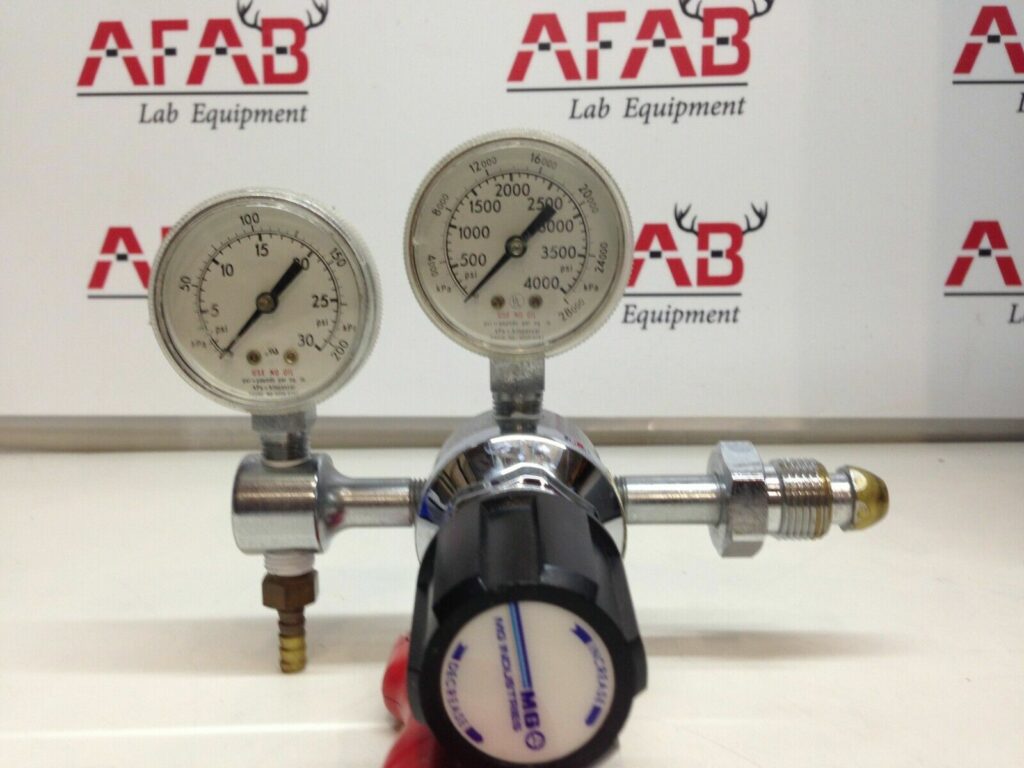 Messer Specialty Gas Regulator Series-700 - AFAB Lab Resources
