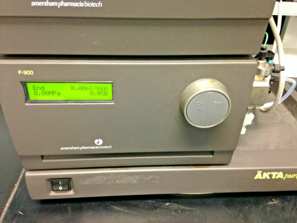 Amersham Pharmacia Biotech AKTA Purifier System with Computer and ...