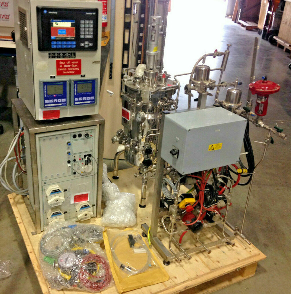 Applikon Bioreactor System with Vessel, Drive, and Control Tower - AFAB ...