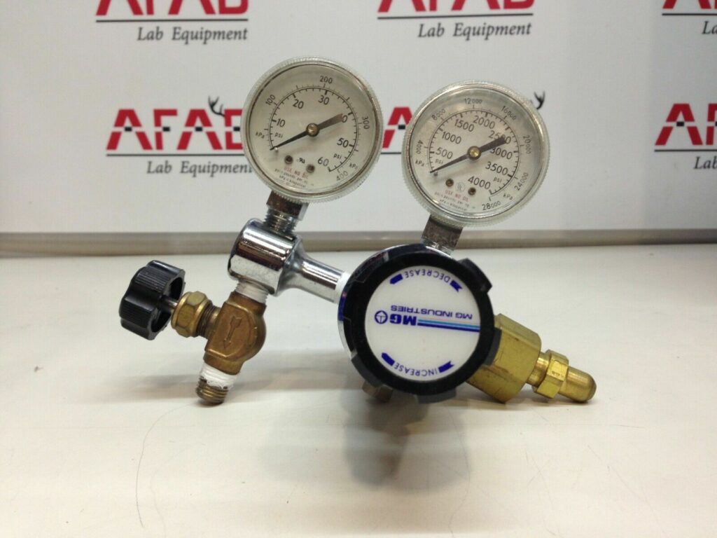 Messer Specialty Gas Regulator Series-720 - AFAB Lab Resources